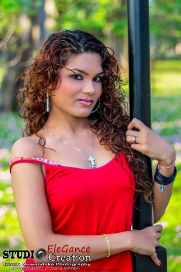 Sri Lanka Models: 15 Photographs of Sri Lankan Model Madu Kulathunga.