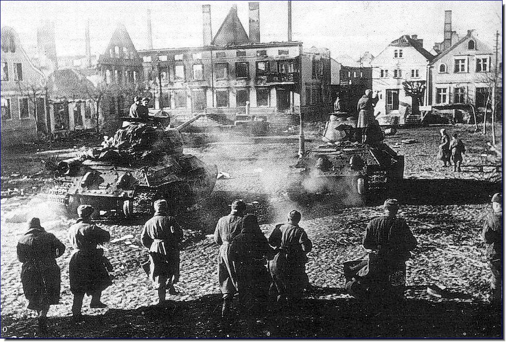 HISTORY IN IMAGES: Pictures Of War, History , WW2: 1945: The Russians ...