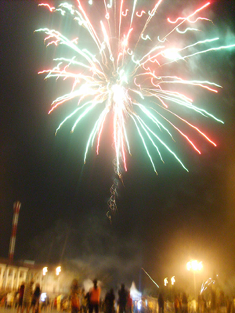 Pesta Kembang Api di Bulukumba