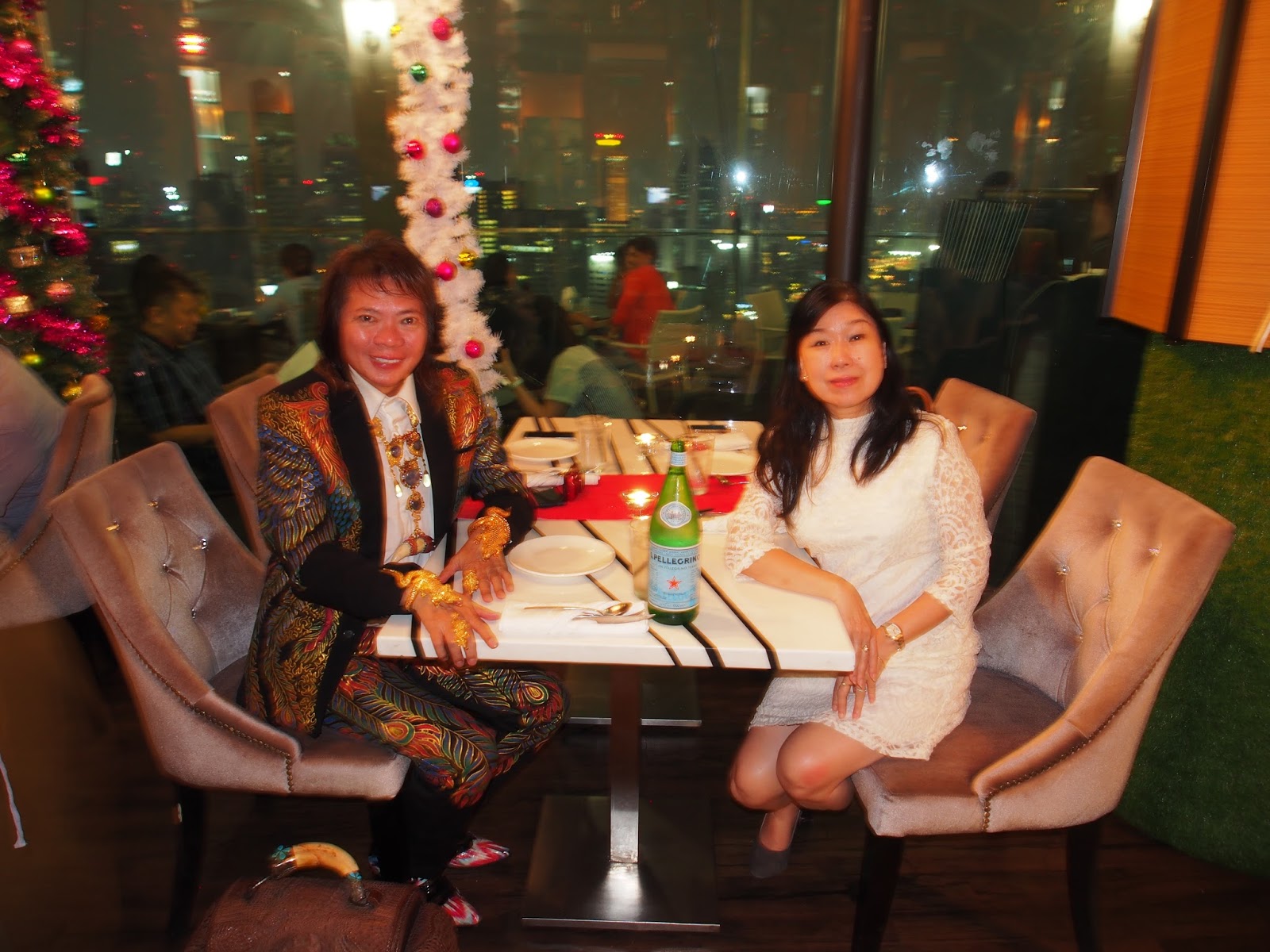 JE TunNel: Hemisphere Restaurant & Bar @ Regalia Serviced Apartment ...