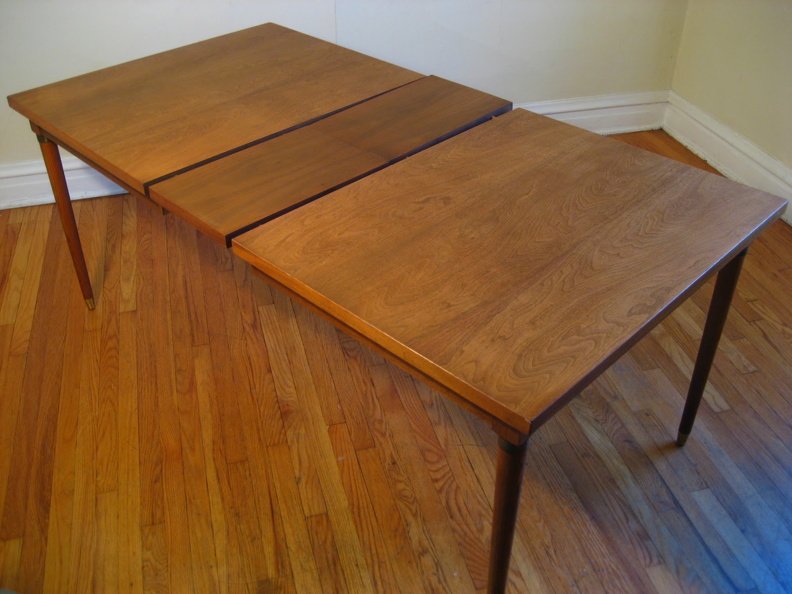 flatout design: Dining Table with Internal Leaf