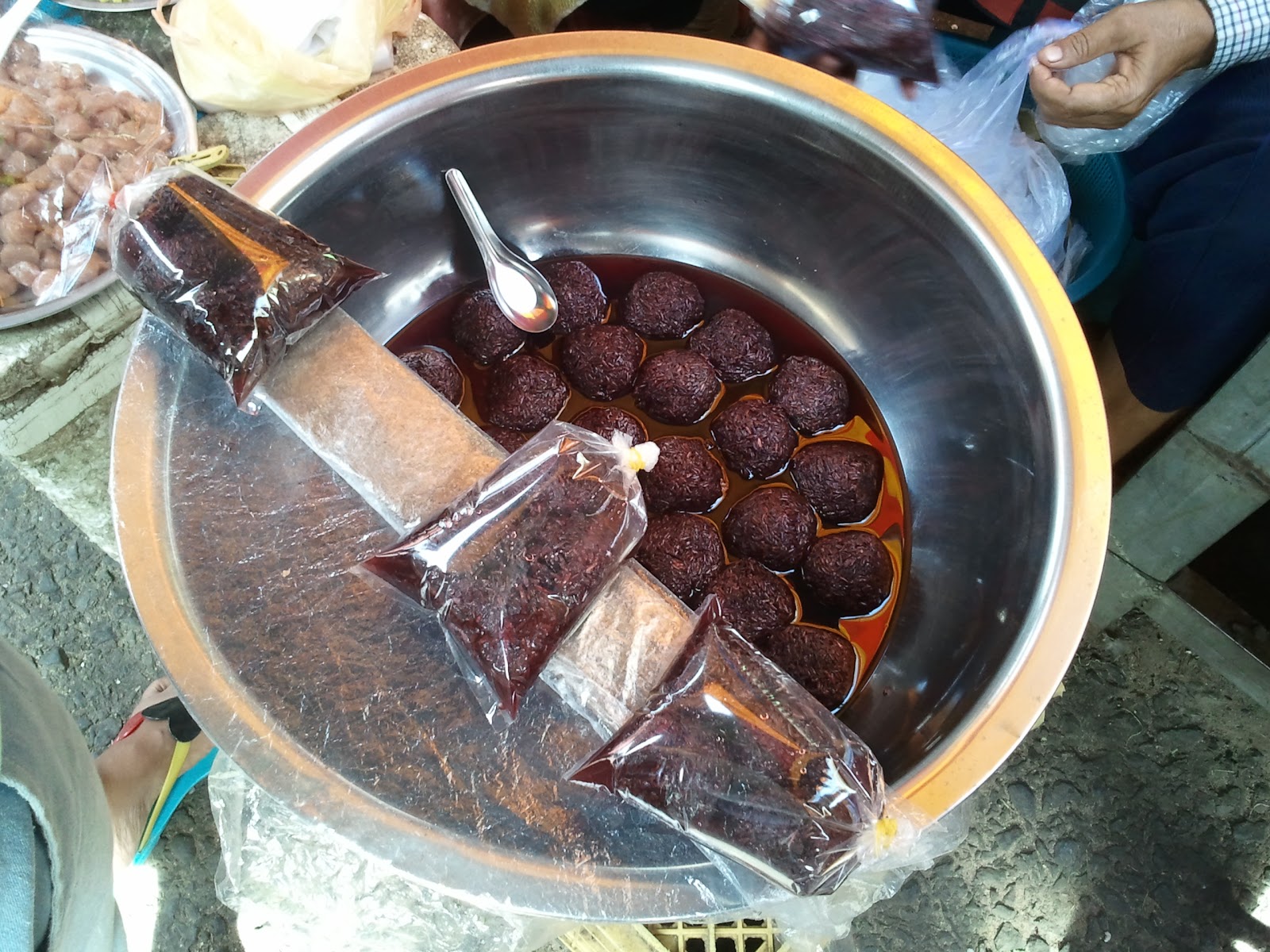 Generally: Cambodia Dessert with Black Sticky Rice