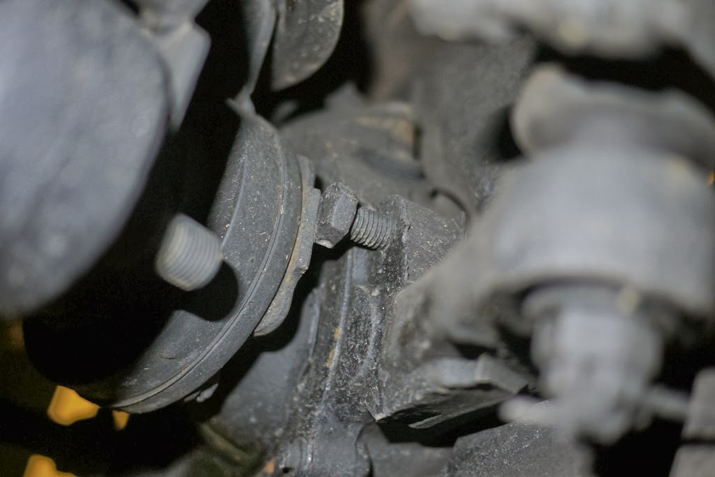 Defender 90 XS: Steering Lock Stop Adjustment