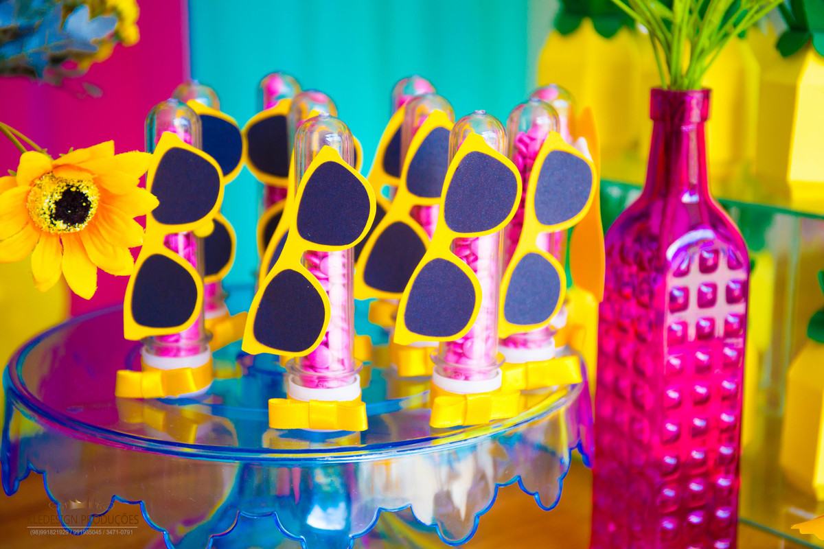 Ana Jaqueline: Festa: Pool Party