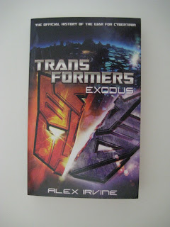 ChCse's blog: Book Review: Transformers: Exodus