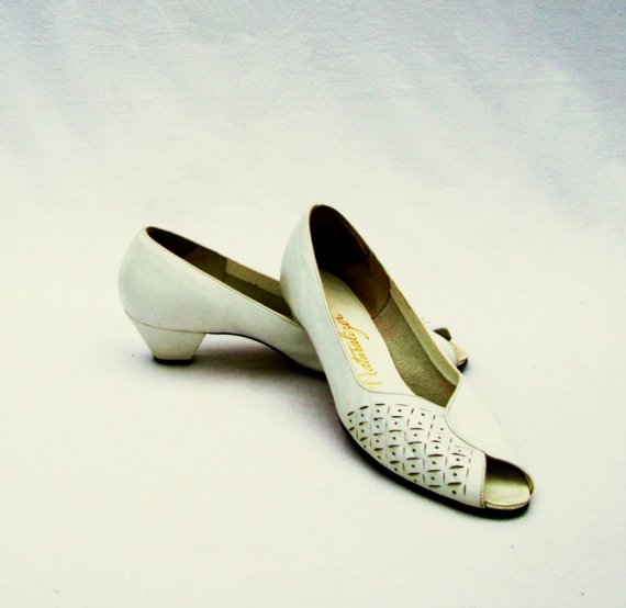 1980s Vintage White Leather Peep Toe Pumps SHOES-DRESSES
