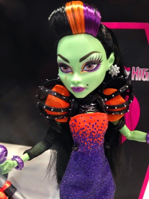 Monster High-Pretty : Casta Fierce