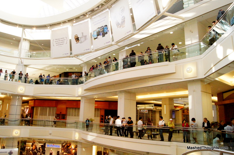 Mashed Thoughts: Metrotown Apple Store Grand Opening Photos
