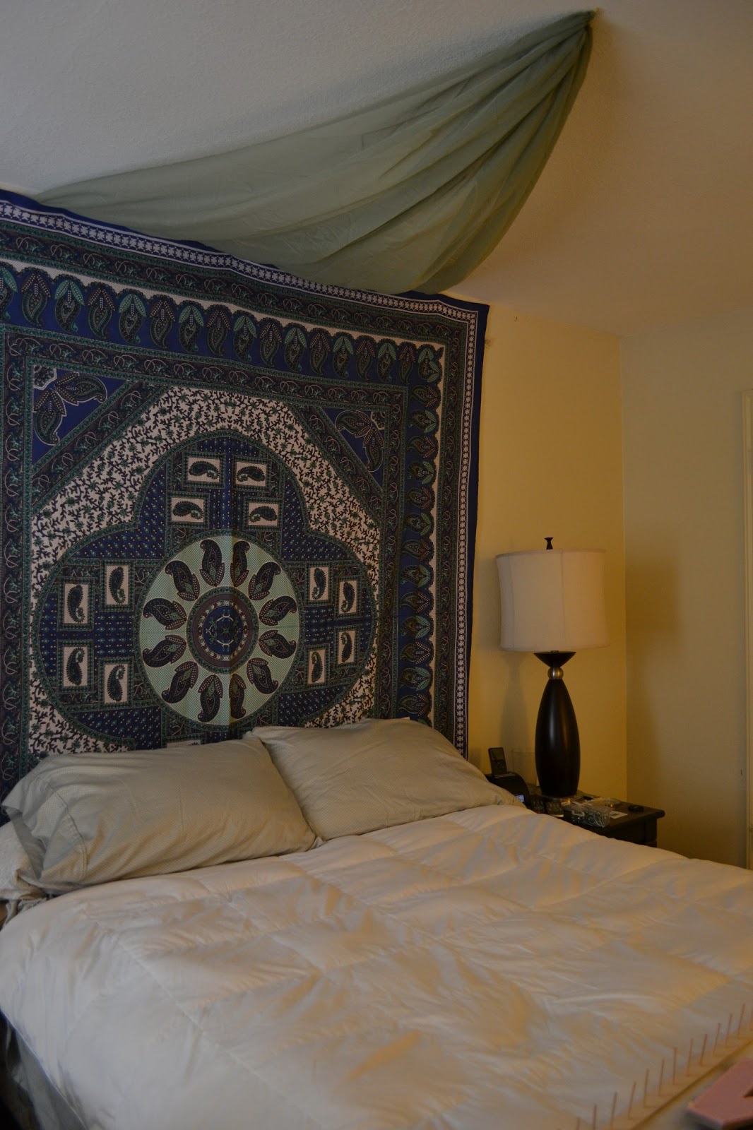 pink willow ramblings: DIY Faux Canopy Bed