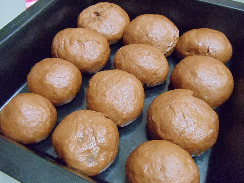 Life is colorful: Step by Step.. Roti Bun Coklat (inti krim coklat)