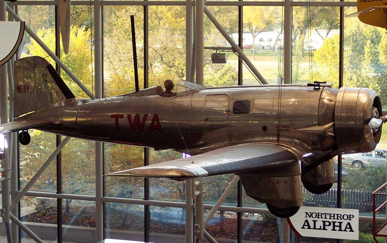 nhungdoicanh: Northrop Alpha