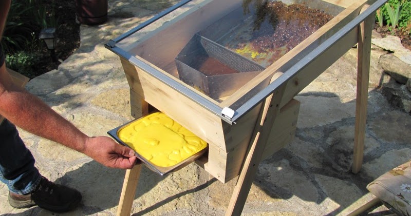 Wheeler Woodworking: Solar Beeswax melter