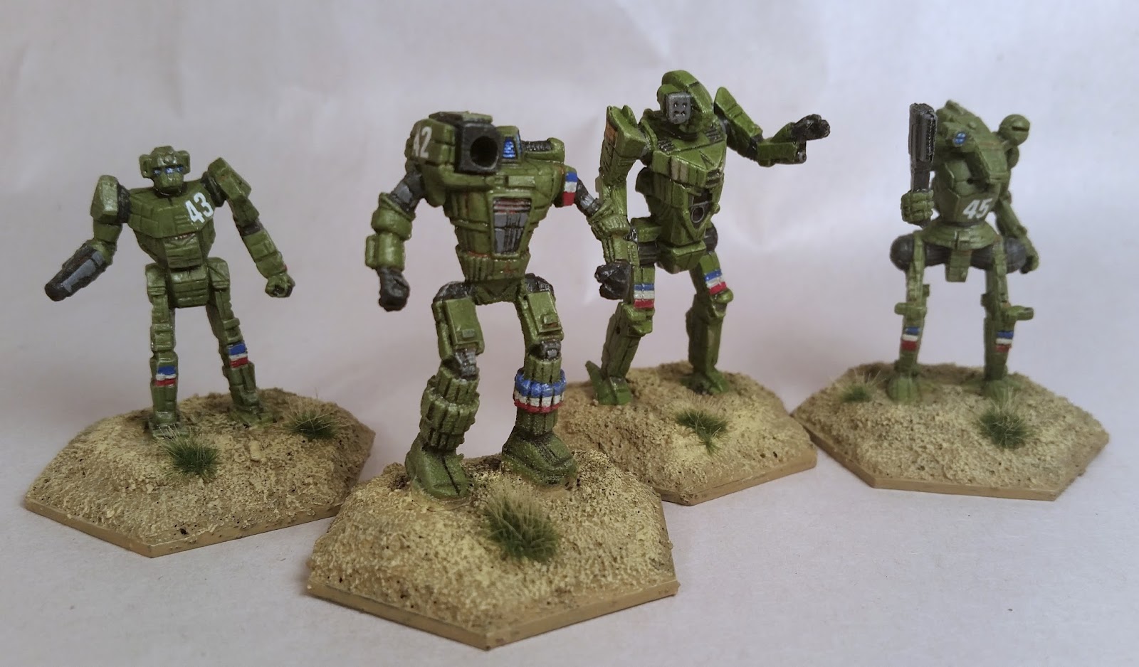 Broke Low: 1st Crucis Lancers (Battletech)
