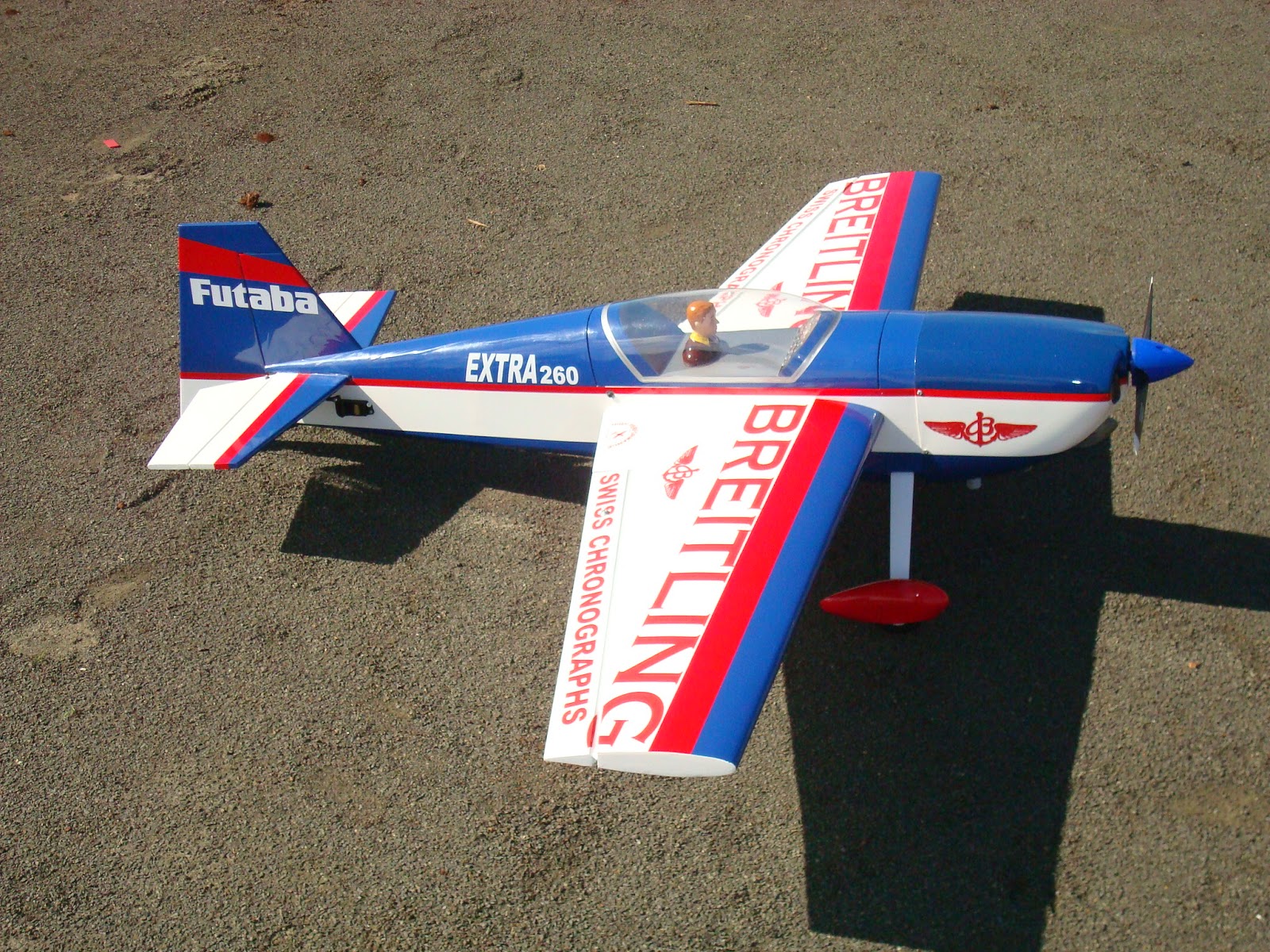 AEROMODELISMO EM ERECHIM: Extra 260 motor DLE 20CC