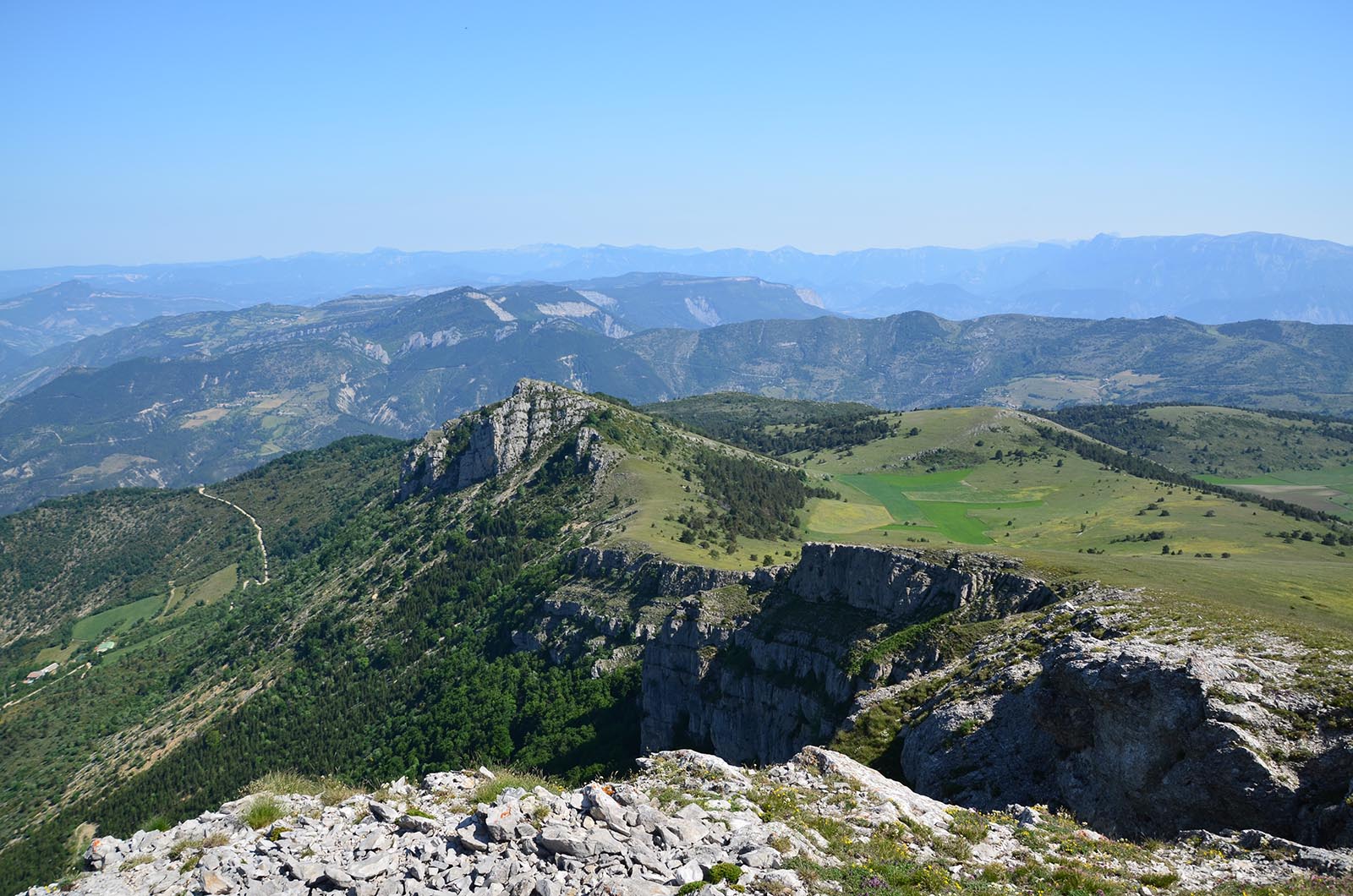 DROMESCAPE - Randonnées en Drôme et Escapades photographiques: Petite ...