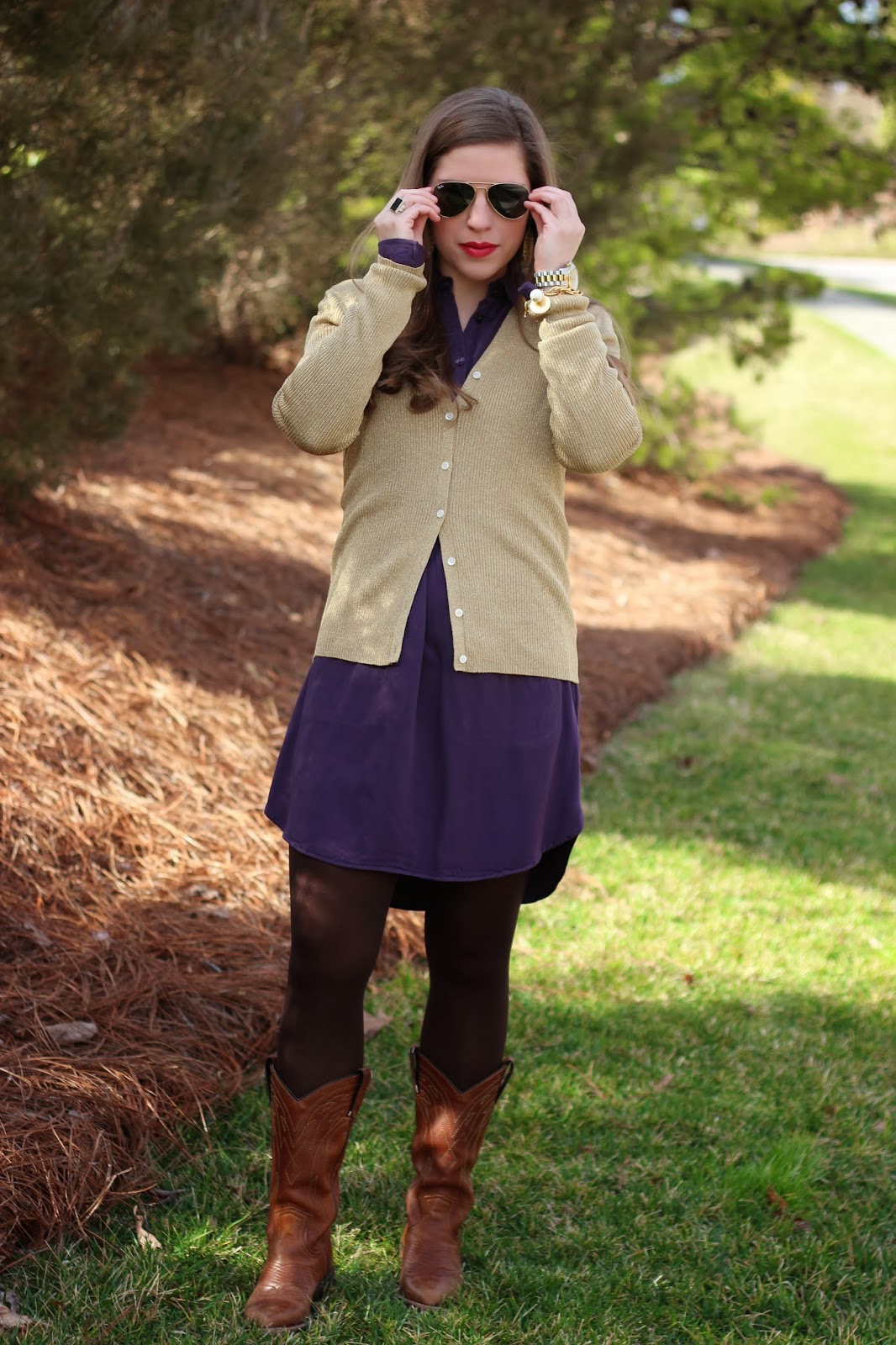 Hand Me Down Style: sweater gold