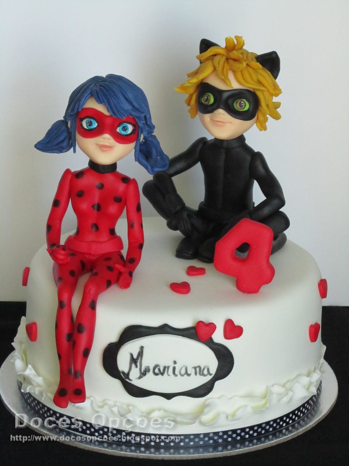 Doces Opções: Bolo de aniversário Miraculous: As Aventuras de Ladybug