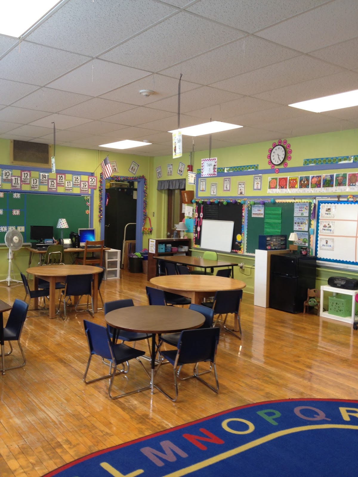 Frolicking Into First Grade!: Classroom Setup Day 2