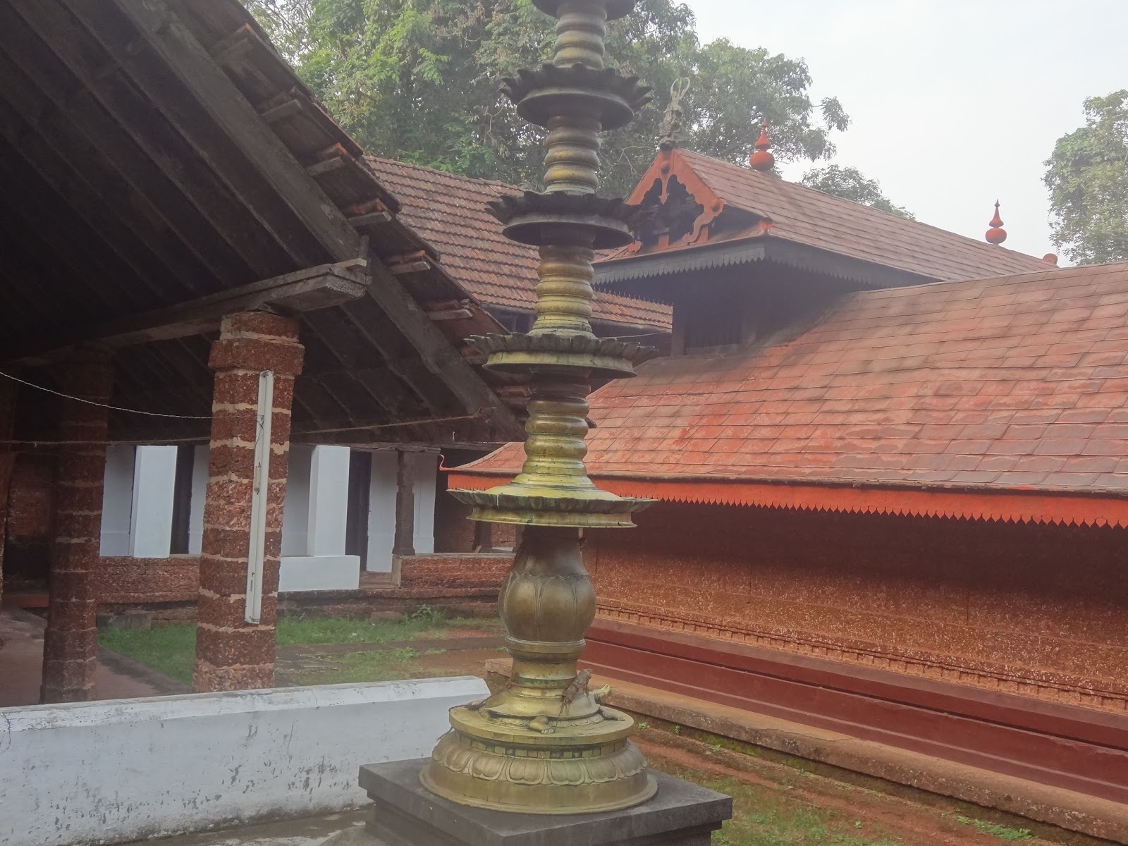 Kannur Temples &Theyyams: Sree Oorpazhachhi kaav Nataal