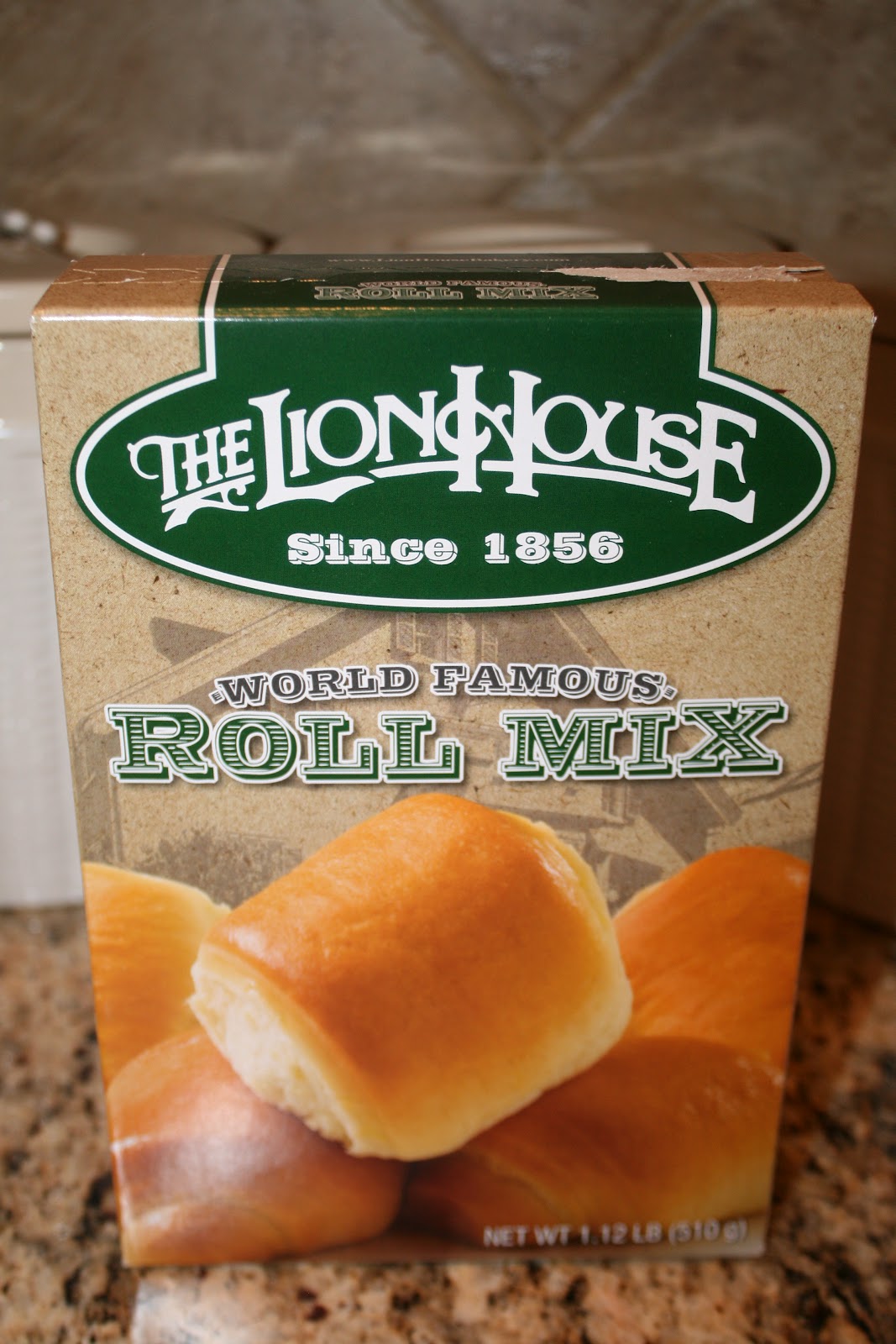 everything to entertain: Lion House Rolls and Cinnamon Rolls