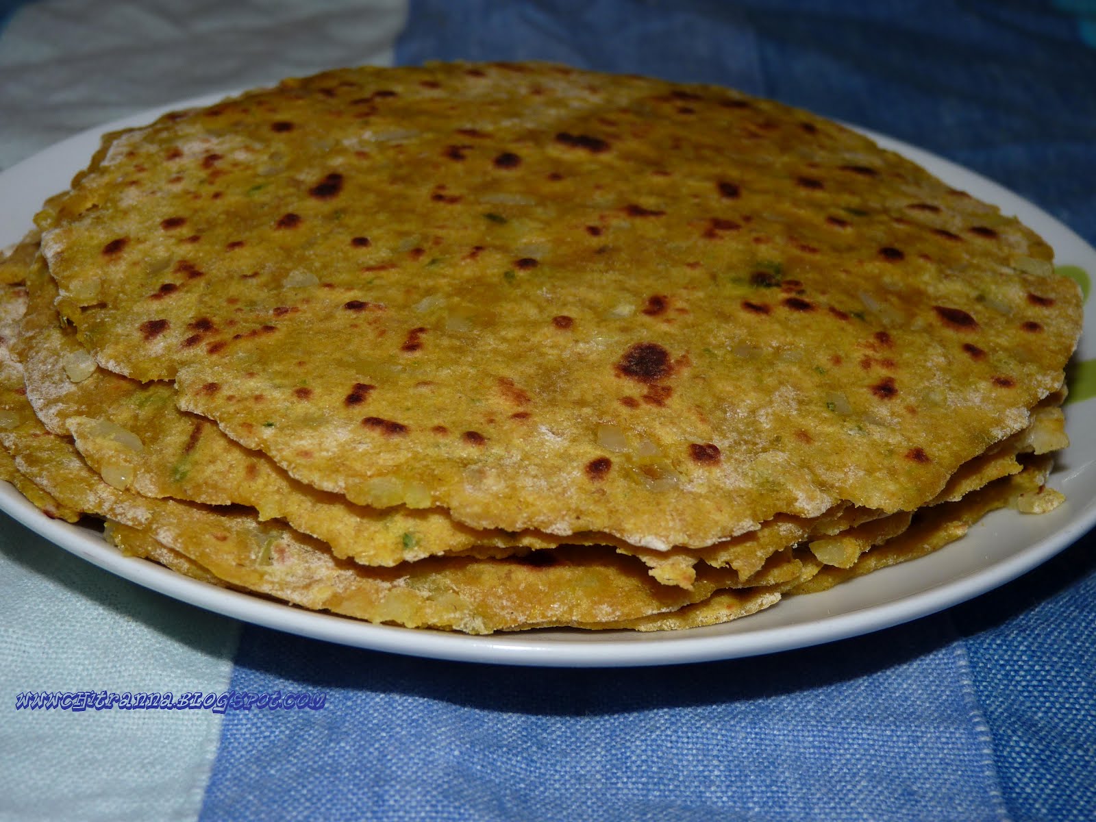 Chitranna: Sweet corn spicy rooti---very simple and yummy