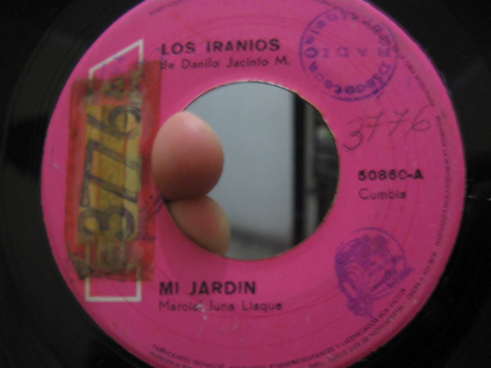 CUMBIA DEL PERU: DISCOS DE 45 RPM GUARACHAS - CLAUDIO MORAN Y LOS ...