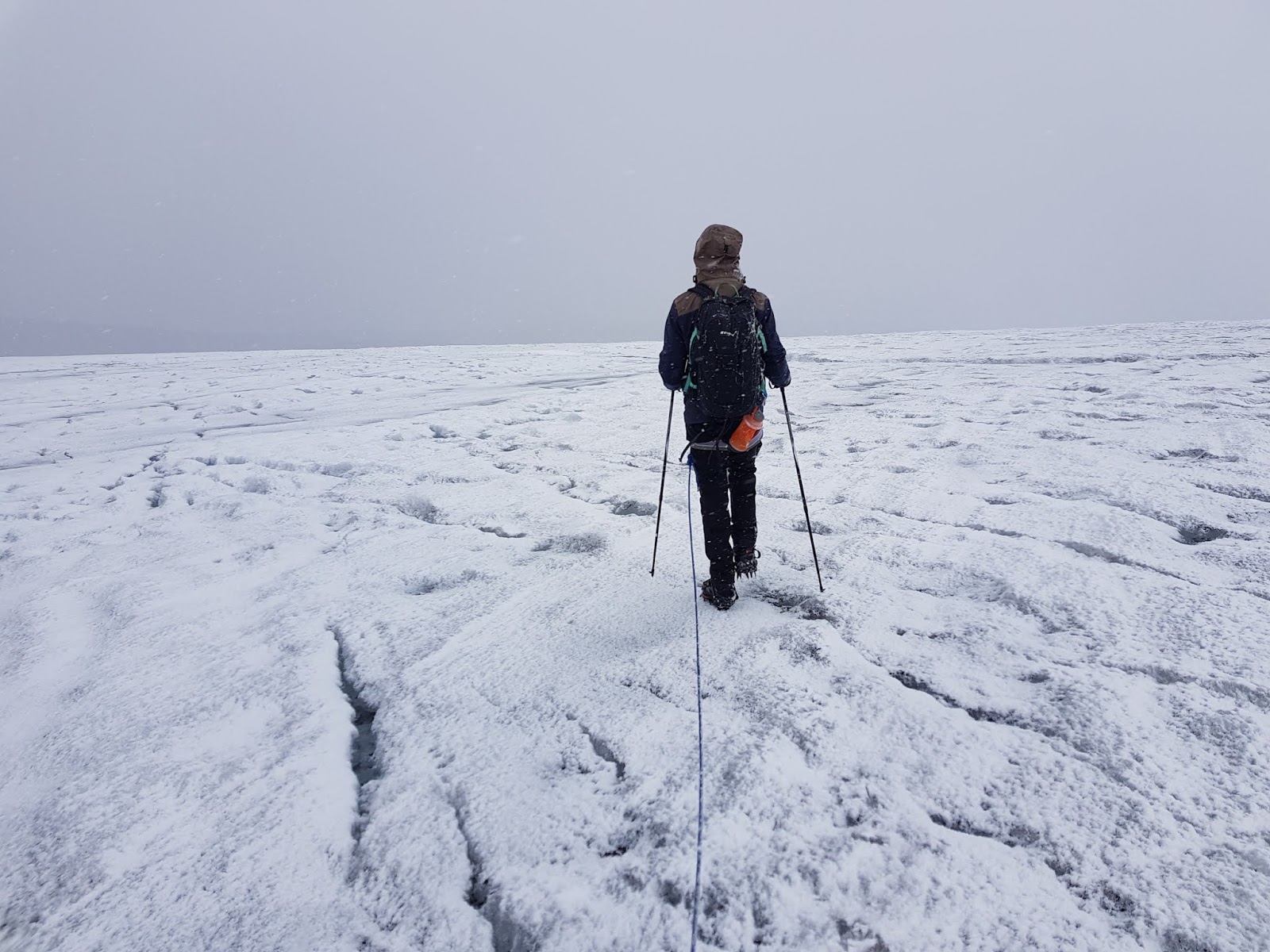 Galdhøpiggen, 2a turen i september: kuling, regn, snö, dimma och ...