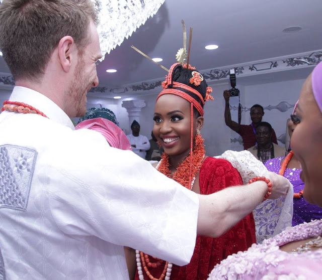 Photos: White Family Wears Aso Ebi As Nigerian Lady, Benin Princess ...