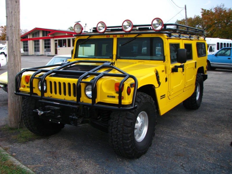 Hummers Online: Yellow Indiana Hummer H1