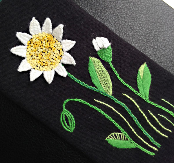 kontrast i stil og stof: Frit broderi – kursus på Greve museum