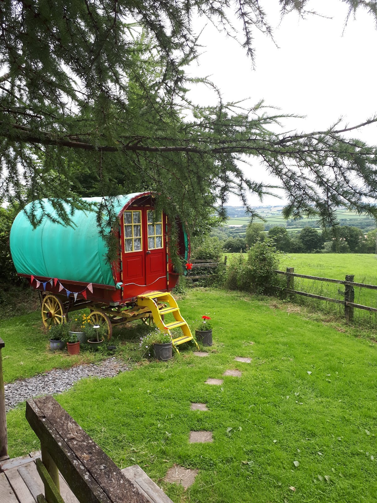 Welsh Quilts: Penyrrallt Farm - Gypsy Caravan