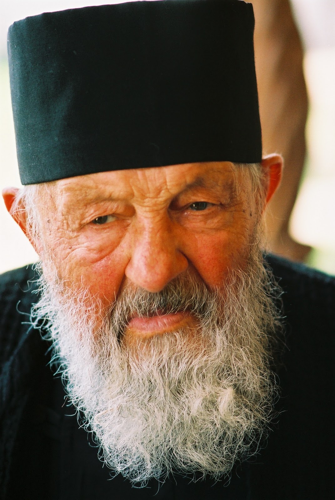 Mari Duhovnici Romani: PARINTELE IOAN SABAU ( 1914 - 2005 )