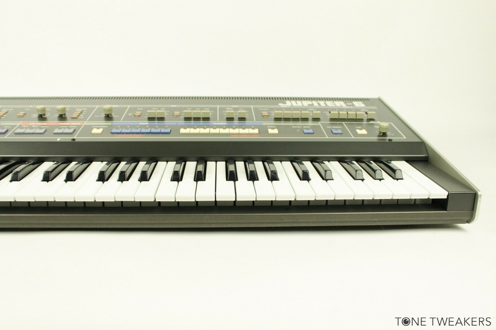 MATRIXSYNTH: ROLAND JUPITER-6 Analog Keyboard Synthesizer SN 311707