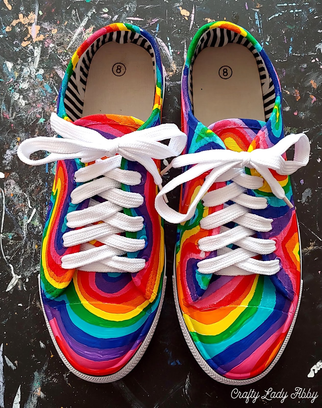 SHOE DIY: Psychedelic Rainbow Sneakers