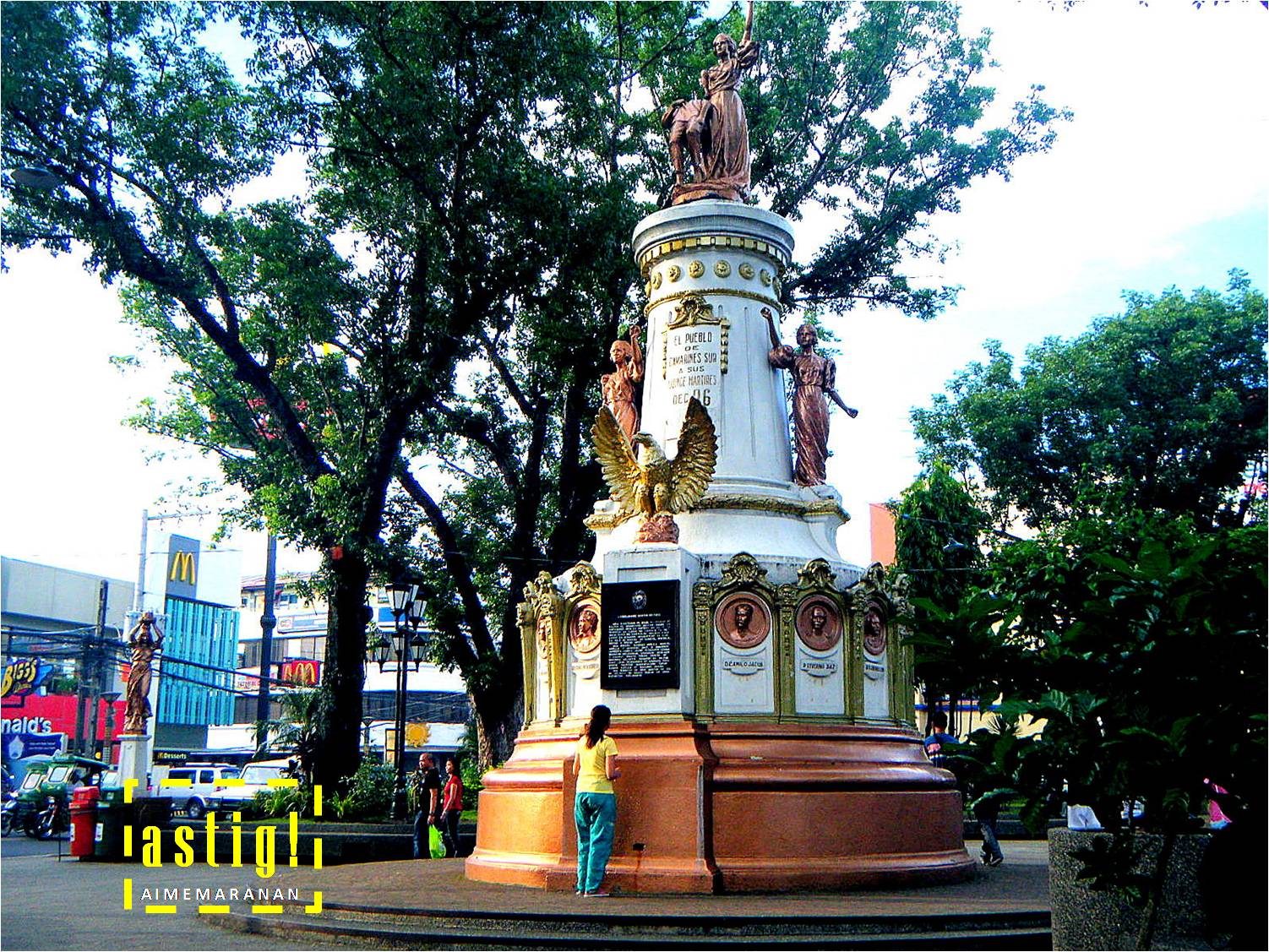 a s t i g !: BICOL │ Naga City Plaza