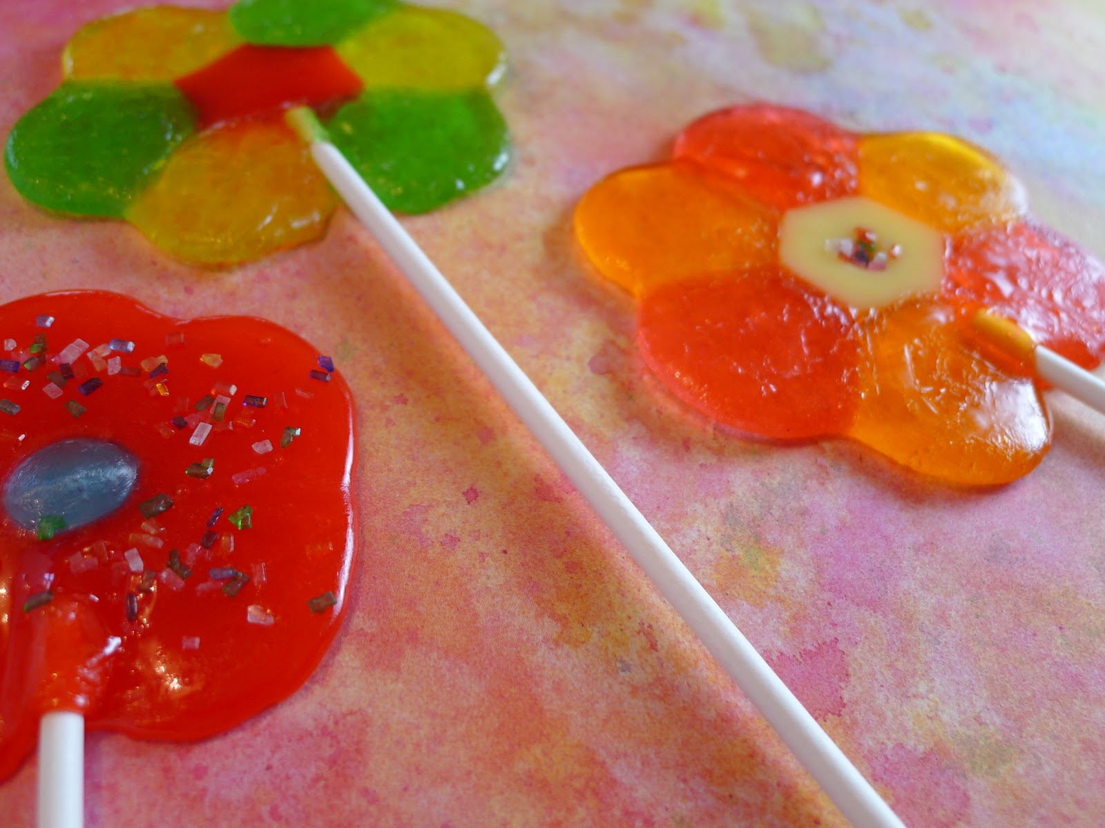 Sugartown Sweets: Candy Lollies!
