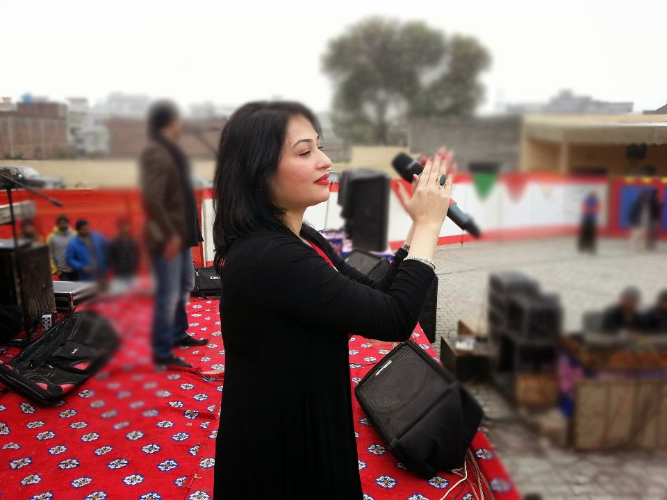 Humera Arshad Pakistani Singer Wallpapers - Show Biz Wallpaper