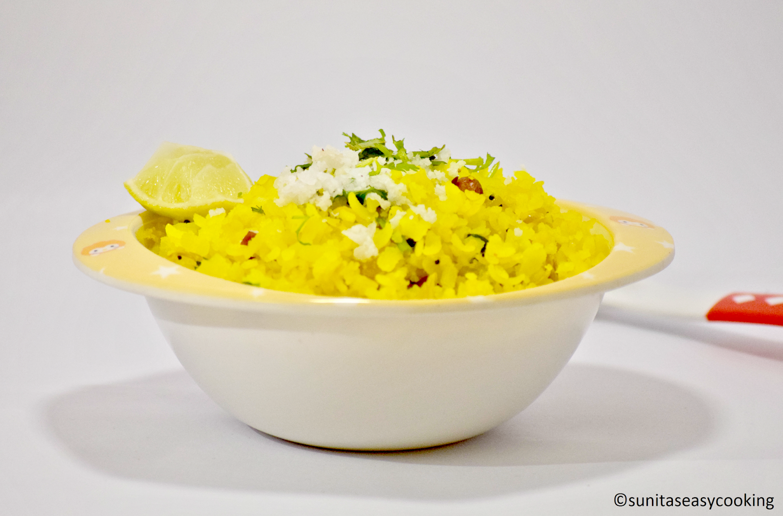 Sunita's Easy Cooking: Kande Pohe / Kanda Poha Recipe