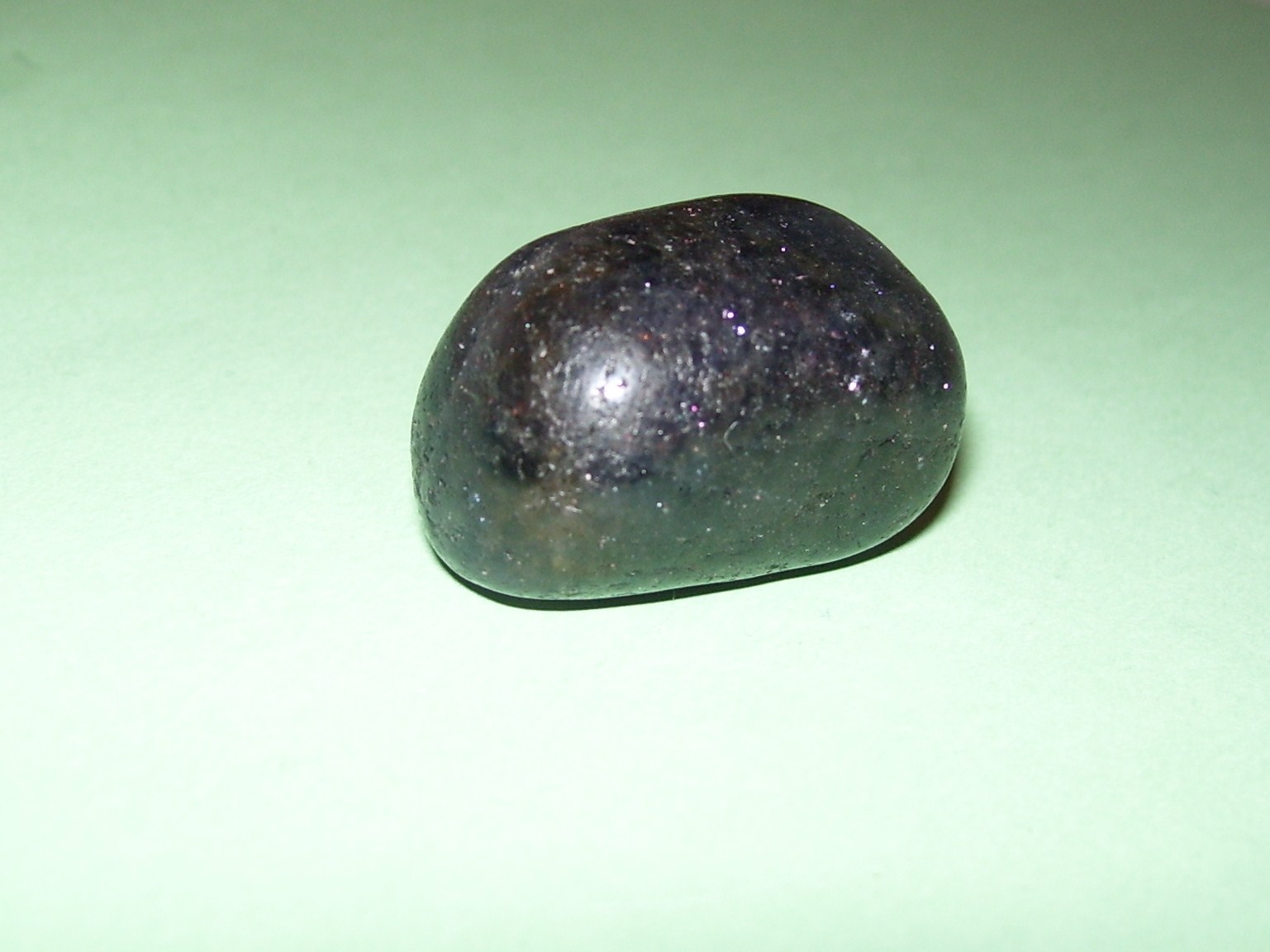 My World Rocks!: Iolite, Now There's a Mineral of a Different Color!
