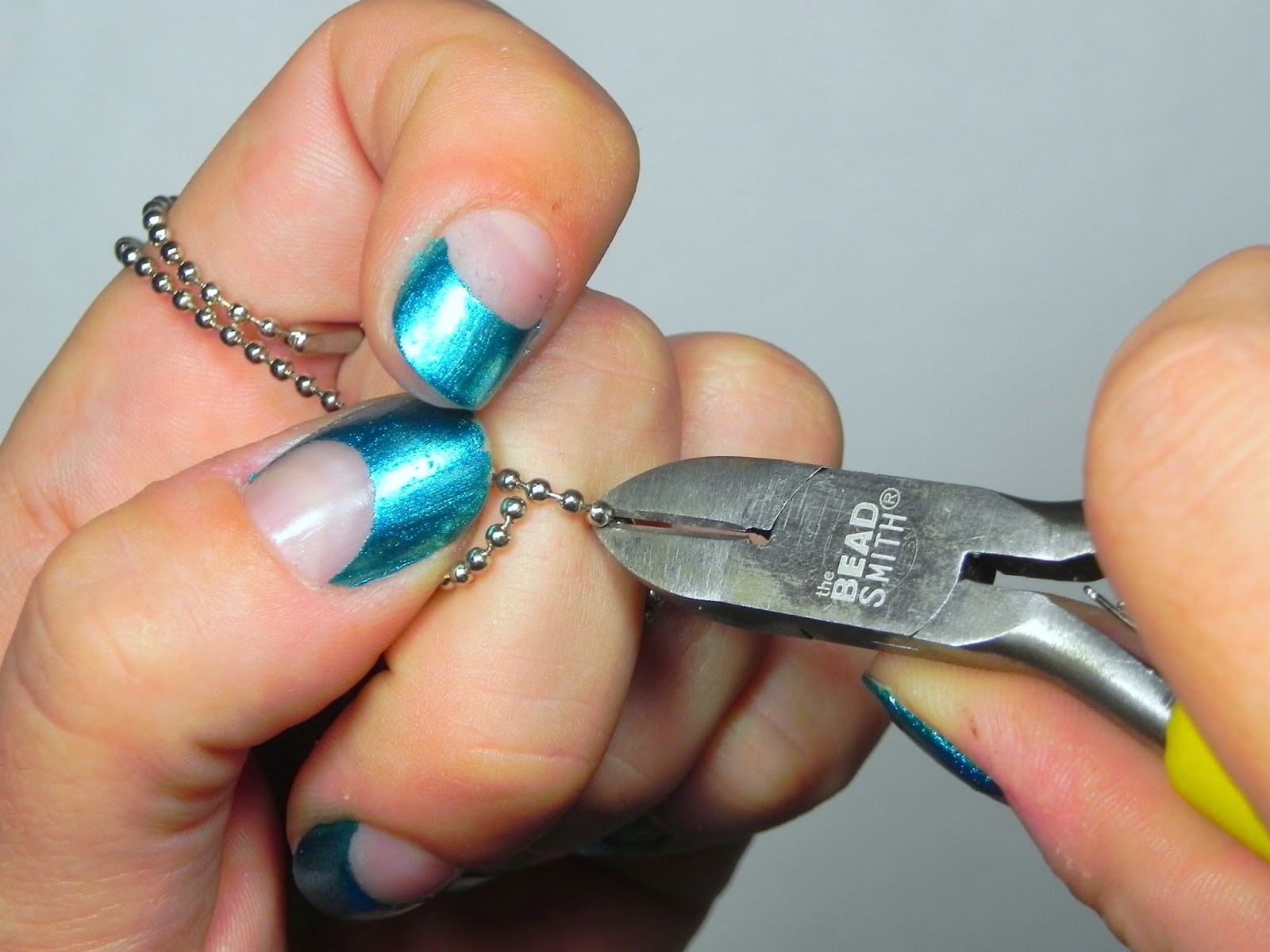 Smart n Snazzy: DIY ~ Delicate Ball Chain Midi Rings