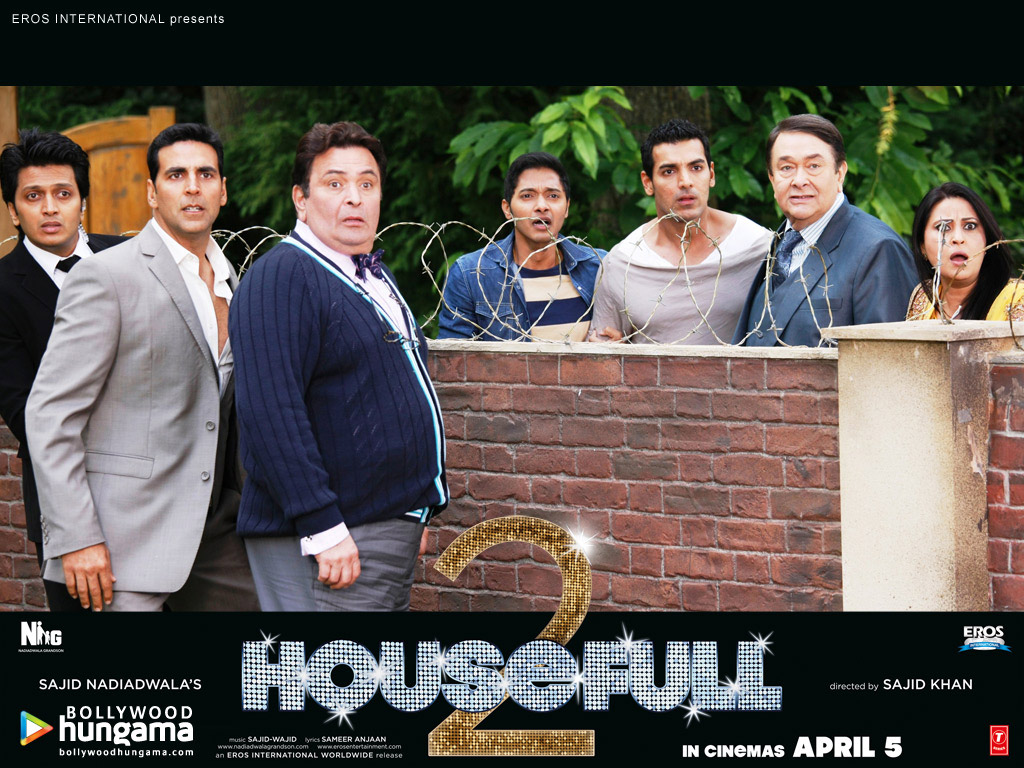 Akshay Kumar Italy: Posters & promotional photos of Housefull 2 movie ...