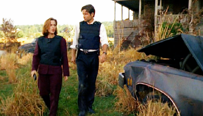 Oh So Geeky: X-Files Xtras: Thoughts on Season 4