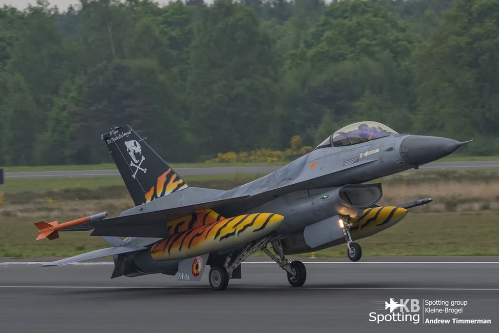 BELGIAN AF UNVEILS A NEW F-16 TIGER - Blog Before Flight - Aerospace ...