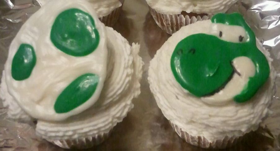 Sweet Sentiments: Yoshi Cupcakes
