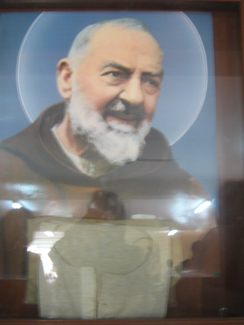 GRUPO DE ORACION SAN PIO EN PERÚ: Misa Solemne en la Fiesta de Padre Pío