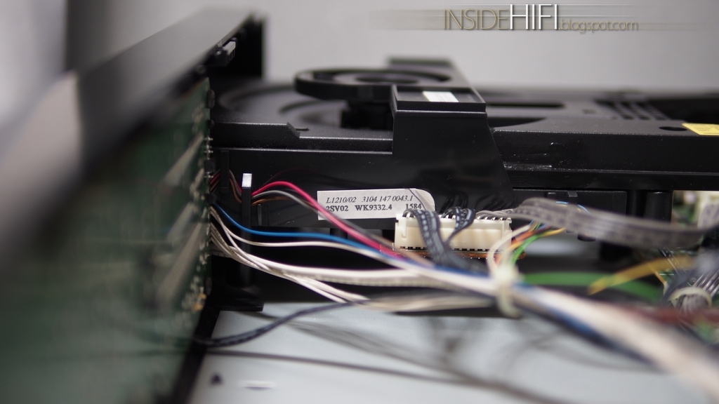 Inside Hi-Fi: Philips CD 732 (CD732/00B)