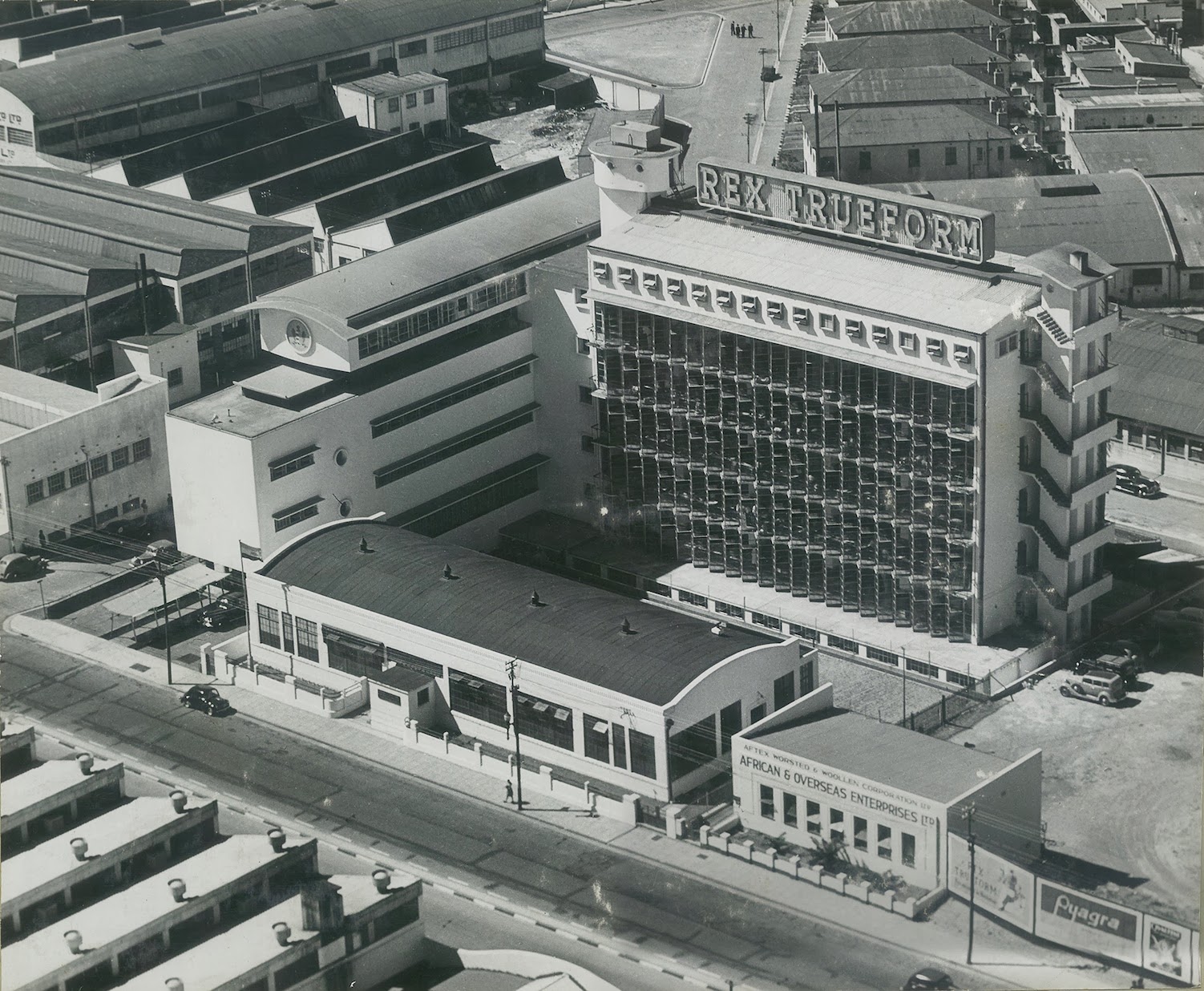 OH Architecture: OH16 Rex Trueform, Monatic & SA Naval College: Andrews ...