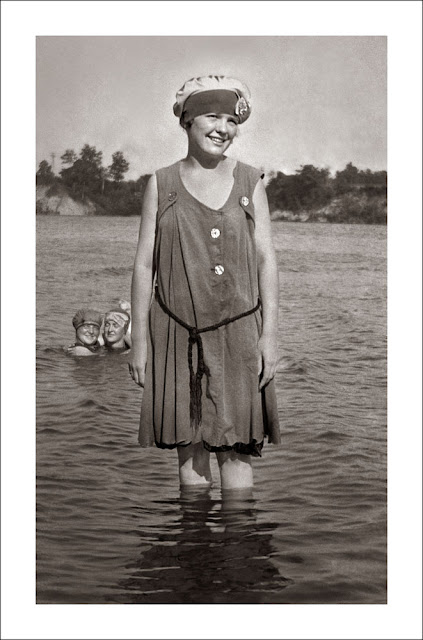 Vintage Bathing Suits – Interesting Photos Show Swimmers in The Last ...