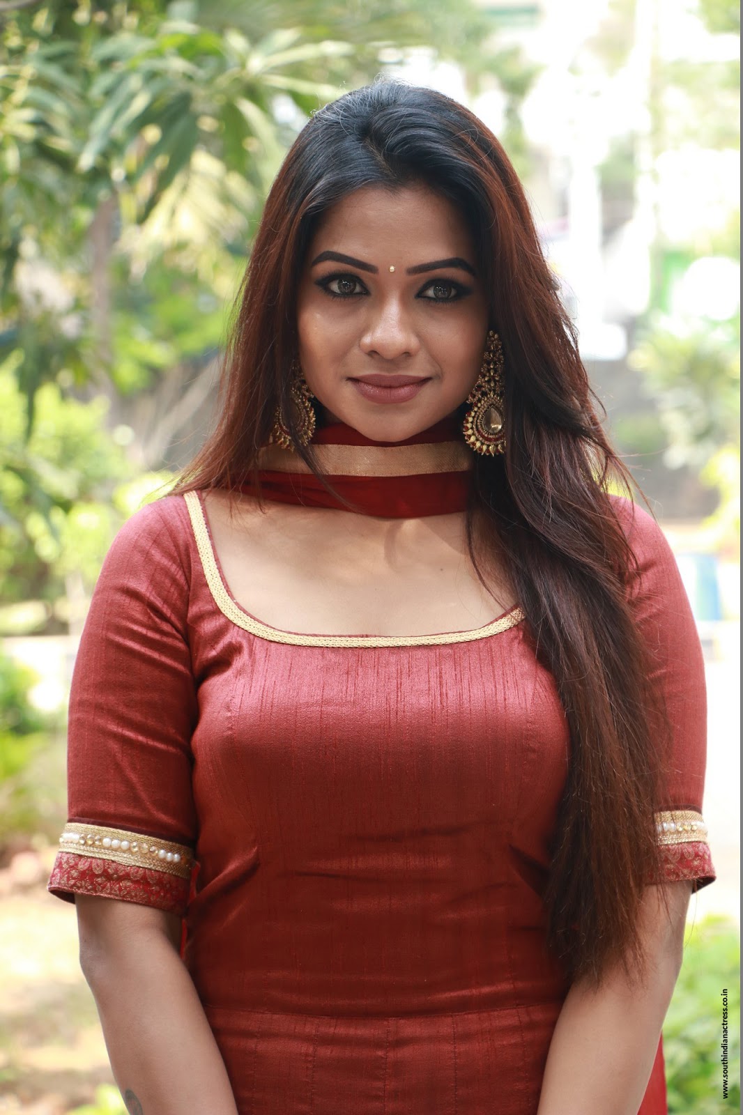 Leesha Eclairs stills at Eedili Tamil Movie pooja - South Indian Actress