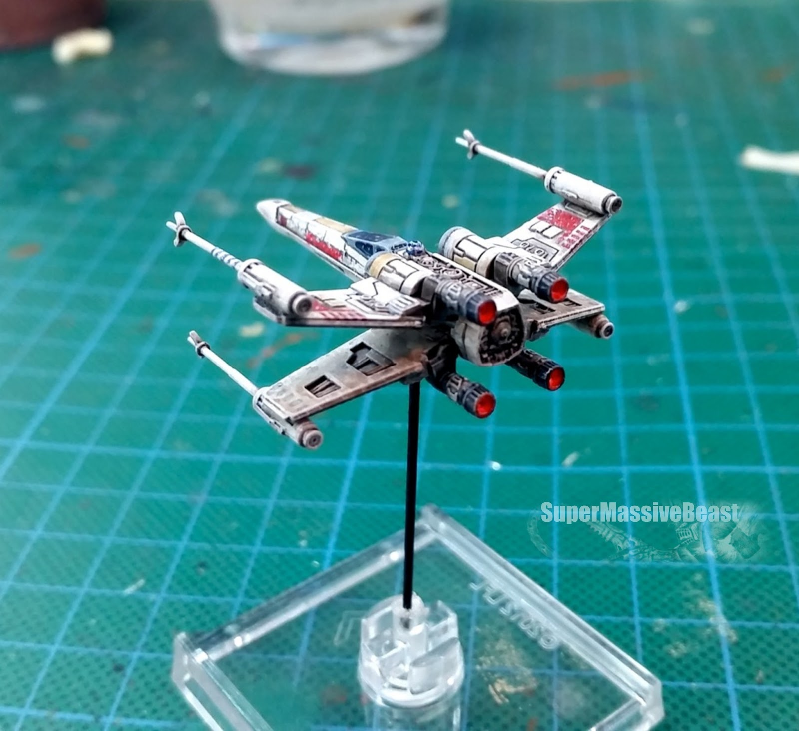 Super Massive Beast: X-Wing -- My first repaint -- Red 5